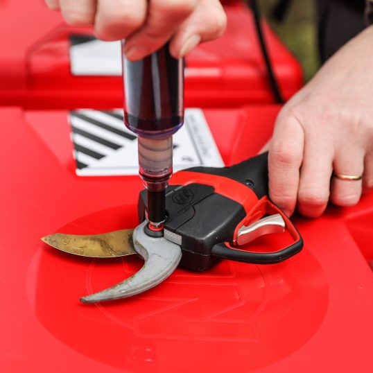 Photos - sécateur F3020-photos sécateur électrique professionnel INFACO