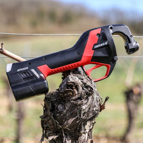 Tying machine photos - Infaco French manufacturer of portable power tools